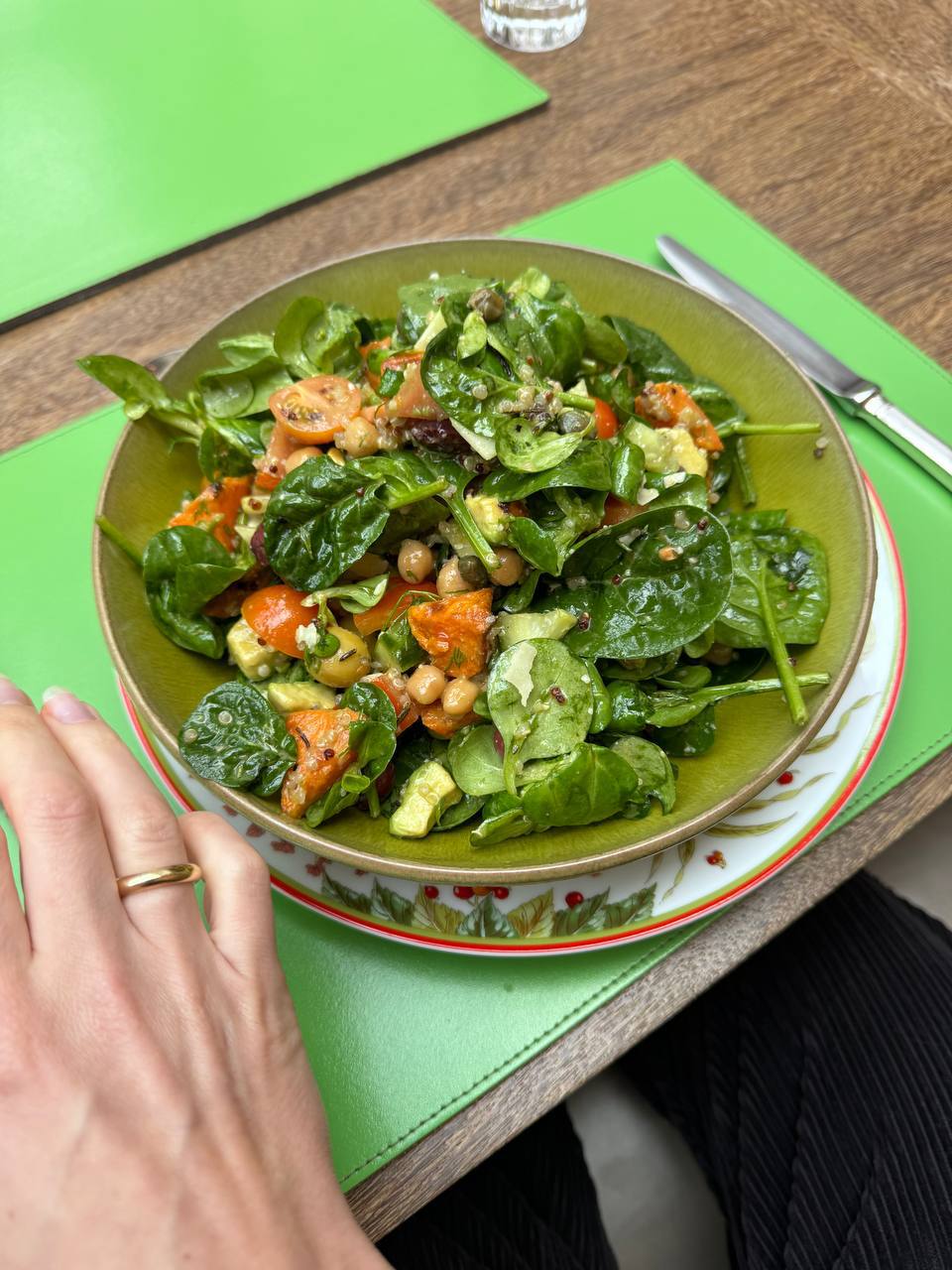 Telegram-канал "How to Sasha" — @howtosashanovikova — TGStat